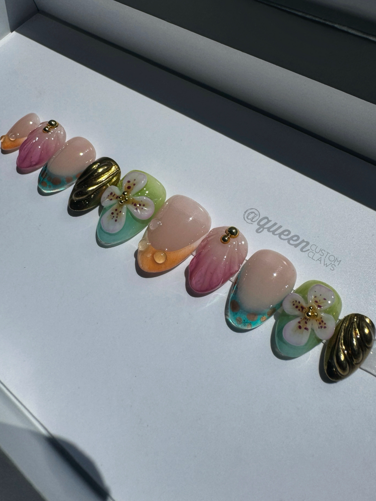 Queen Custom Claws Luxury Press on nails