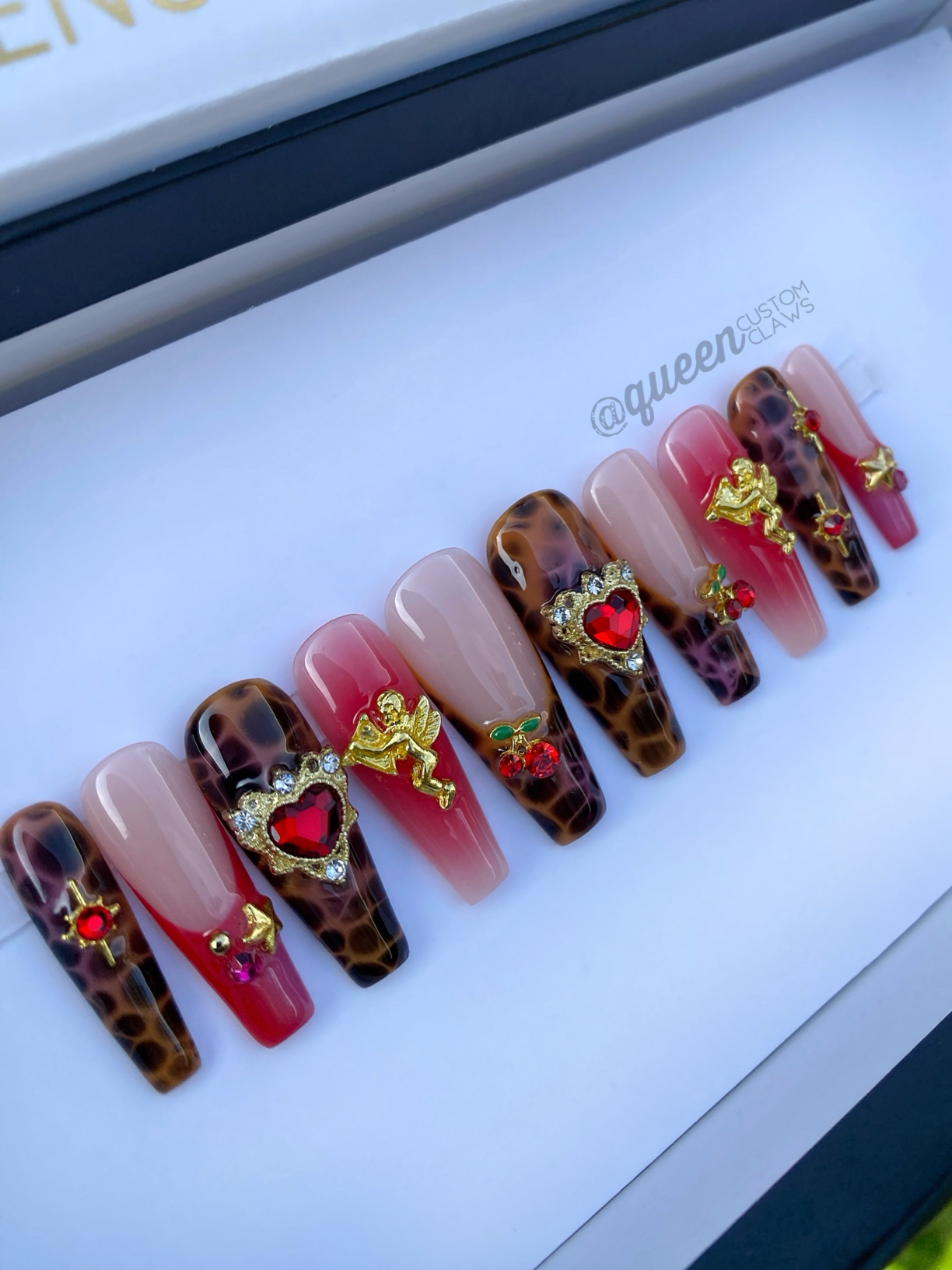 Queen Custom Claws Luxury Press on nails